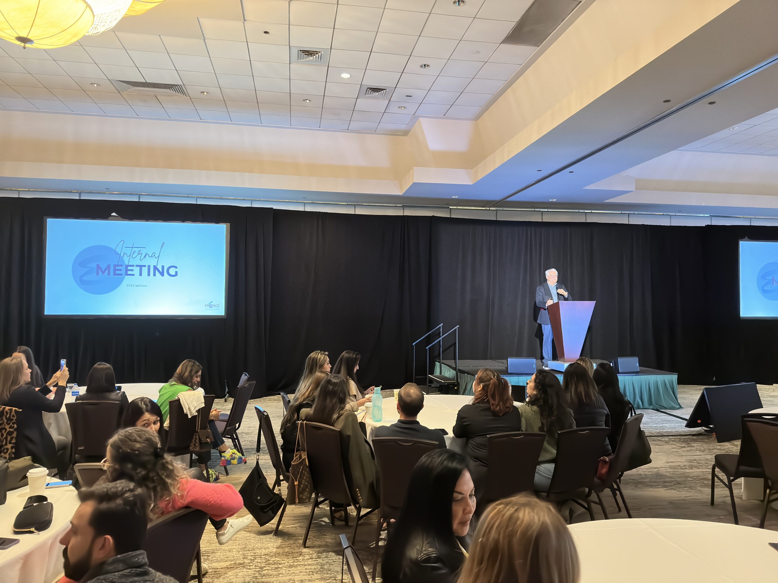 ESSENCE CORP 2023 INTERNAL SEMINAR AT PARROT JUNGLE - Essence Corp